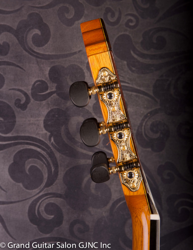 F-555, Amalio Burguet 1F (Spain) – Grand Salon de Guitare