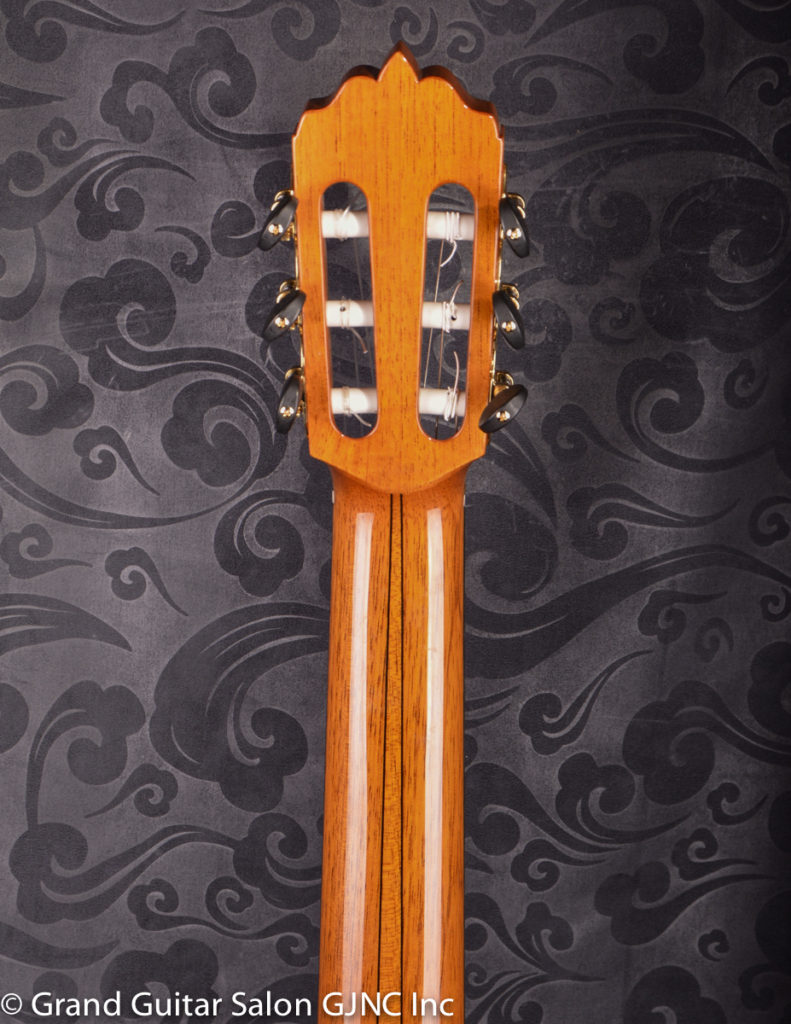 F-555, Amalio Burguet 1F (Spain) – Grand Salon de Guitare