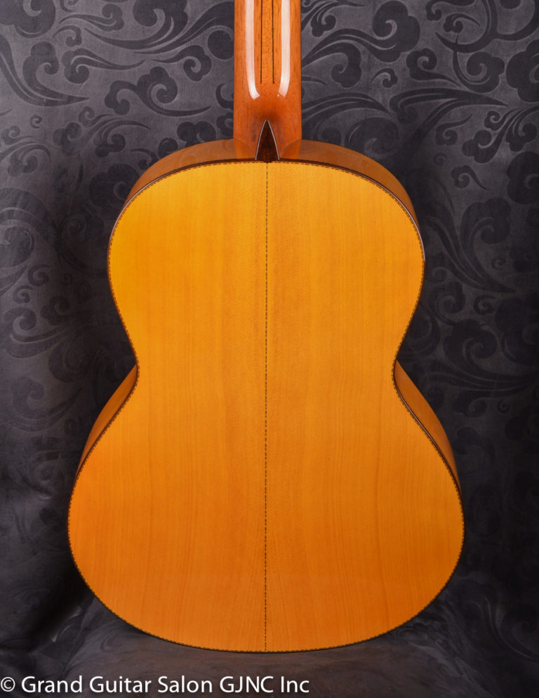 F-555, Amalio Burguet 1F (Spain) – Grand Salon de Guitare