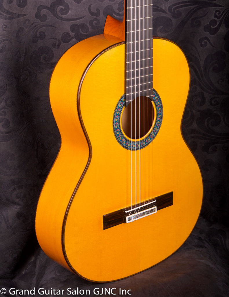 F-555, Amalio Burguet 1F (Spain) – Grand Salon de Guitare